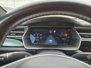 Black Tesla Model S 2016 in Riga, with an engine capacity of 0.00 L and mileage of 250 thousand km for 16500 €, photo 7 on AUTOMOTO.COM.LV
