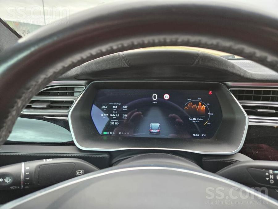 Black Tesla Model S 2016 in Riga, with an engine capacity of 0.00 L and mileage of 250 thousand km for 16500 €, photo 7 on AUTOMOTO.COM.LV