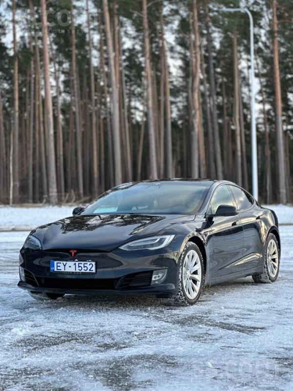 Black Tesla Model S 2017 in Riga, with an engine capacity of 0.00 L and mileage of 175 thousand km for 20900 €, photo 1 on AUTOMOTO.COM.LV