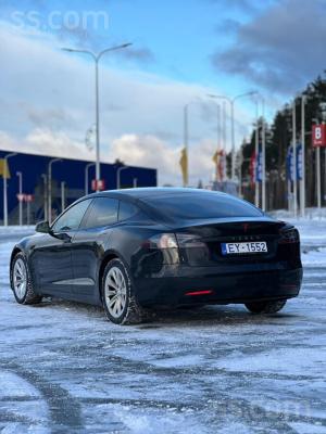 Melns Tesla Model S 2017 Rīga, ar dzinēja tilpumu 0.00 L un nobraukumu 175 tūkst. km par 20900 €, foto 3 vietnē AUTOMOTO.COM.LV