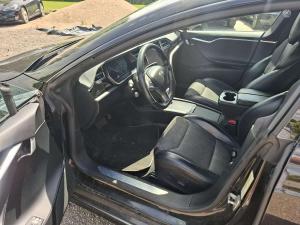 Melns Tesla Model S 2017 Marijampole, ar dzinēja tilpumu 0.00 L un nobraukumu 234 tūkst. km par 9100 €, foto 16 vietnē AUTOMOTO.COM.LV