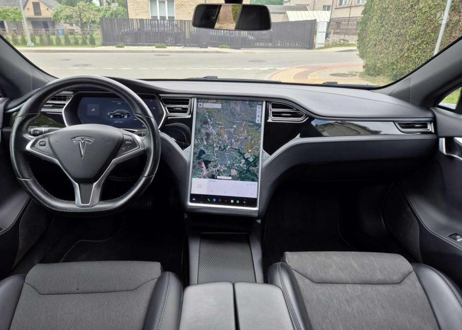 Melns Tesla Model S 2017 Kauņa, ar dzinēja tilpumu 0.00 L un nobraukumu 186 tūkst. km par 15999 €, foto 10 vietnē AUTOMOTO.COM.LV