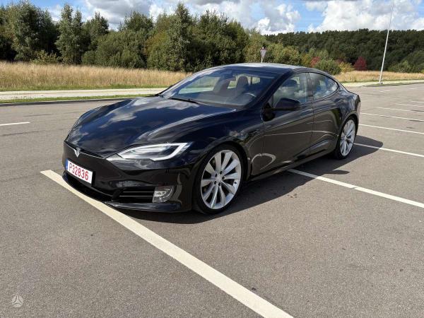 Black Tesla Model S 2017 in Klaipeda, with an engine capacity of 0.00 L and mileage of 234 thousand km for 15000 €, photo 1 on AUTOMOTO.COM.LV
