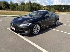 Black Tesla Model S 2017 in Klaipeda, with an engine capacity of 0.00 L and mileage of 234 thousand km for 15000 €, photo  on AUTOMOTO.COM.LV