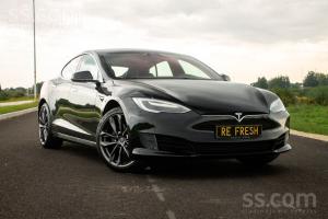 Tesla Model S 2017 Jelgava vietnÄ Melns Tesla Model S 2017 Jelgava, ar dzinÄja tilpumu 0.00 L un nobraukumu 234 tÅ«kst. km par 17100 ā¬, foto 1 vietnÄ AUTOMOTO.COM.LV