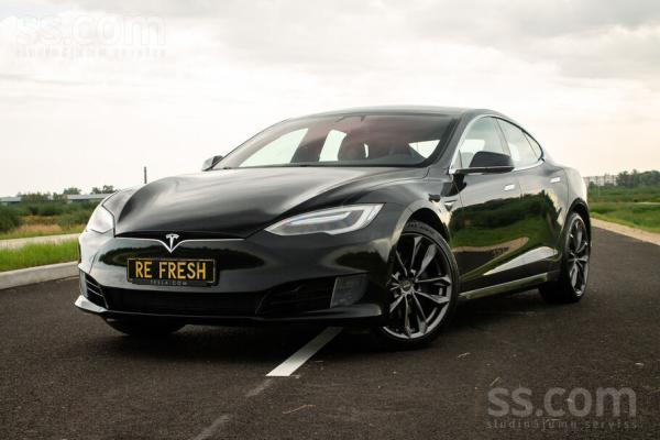 Tesla Model S 2017 in Jelgava on AUTOMOTO.COM.LV Black Tesla Model S 2017 in Jelgava, with an engine capacity of 0.00 L and mileage of 234 thousand km for 17100 β¬, photo 4 on AUTOMOTO.COM.LV
