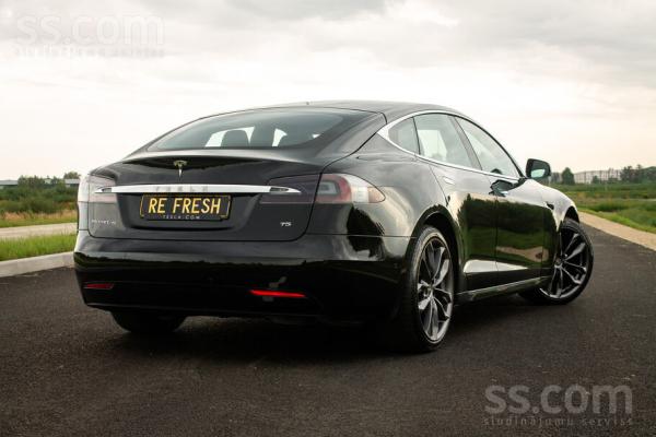 Tesla Model S 2017 in Jelgava on AUTOMOTO.COM.LV Black Tesla Model S 2017 in Jelgava, with an engine capacity of 0.00 L and mileage of 234 thousand km for 17100 β¬, photo 7 on AUTOMOTO.COM.LV