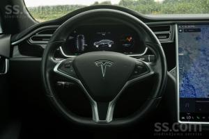 Melns Tesla Model S 2017 Jelgava, ar dzinēja tilpumu 0.00 L un nobraukumu 234 tūkst. km par 17100 €, foto 11 vietnē AUTOMOTO.COM.LV