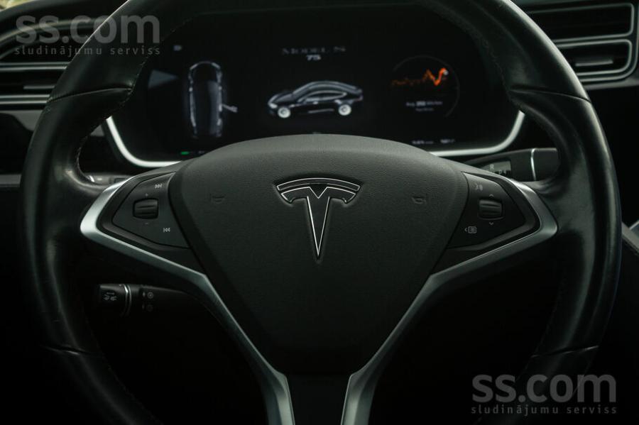 Melns Tesla Model S 2017 Jelgava, ar dzinēja tilpumu 0.00 L un nobraukumu 234 tūkst. km par 17100 €, foto 12 vietnē AUTOMOTO.COM.LV