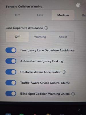Black Tesla Model S 2018 in Kaunas, with an engine capacity of 0.00 L and mileage of 130 thousand km for 22999 €, photo 22 on AUTOMOTO.COM.LV