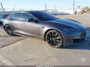Melns Tesla Model S 2018 Klaipėda, ar dzinēja tilpumu 0.00 L un nobraukumu 104 tūkst. km par 10300 €, foto  vietnē AUTOMOTO.COM.LV