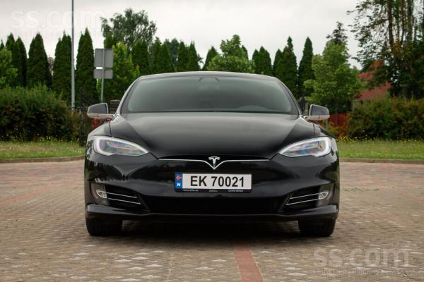 Melns Tesla Model S 2018 Jelgava, ar dzinēja tilpumu 0.00 L un nobraukumu 148 tūkst. km par 18900 €, foto 2 vietnē AUTOMOTO.COM.LV