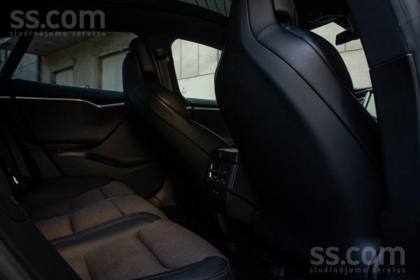 Melns Tesla Model S 2018 Jelgava, ar dzinēja tilpumu 0.00 L un nobraukumu 148 tūkst. km par 18900 €, foto 8 vietnē AUTOMOTO.COM.LV