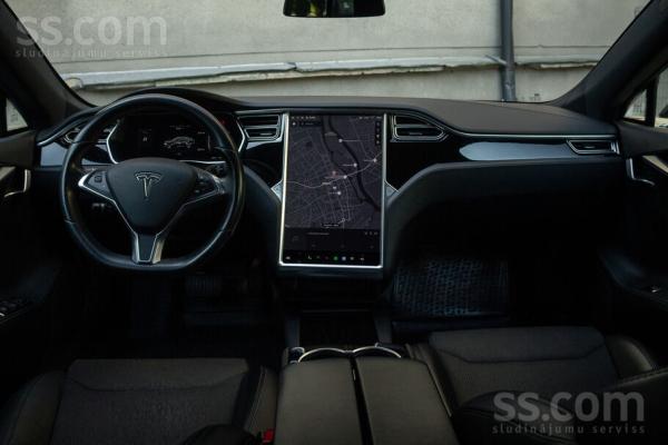Melns Tesla Model S 2018 Jelgava, ar dzinēja tilpumu 0.00 L un nobraukumu 148 tūkst. km par 18900 €, foto 9 vietnē AUTOMOTO.COM.LV