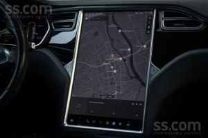 Black Tesla Model S 2018 in Jelgava, with an engine capacity of 0.00 L and mileage of 148 thousand km for 18900 €, photo 15 on AUTOMOTO.COM.LV
