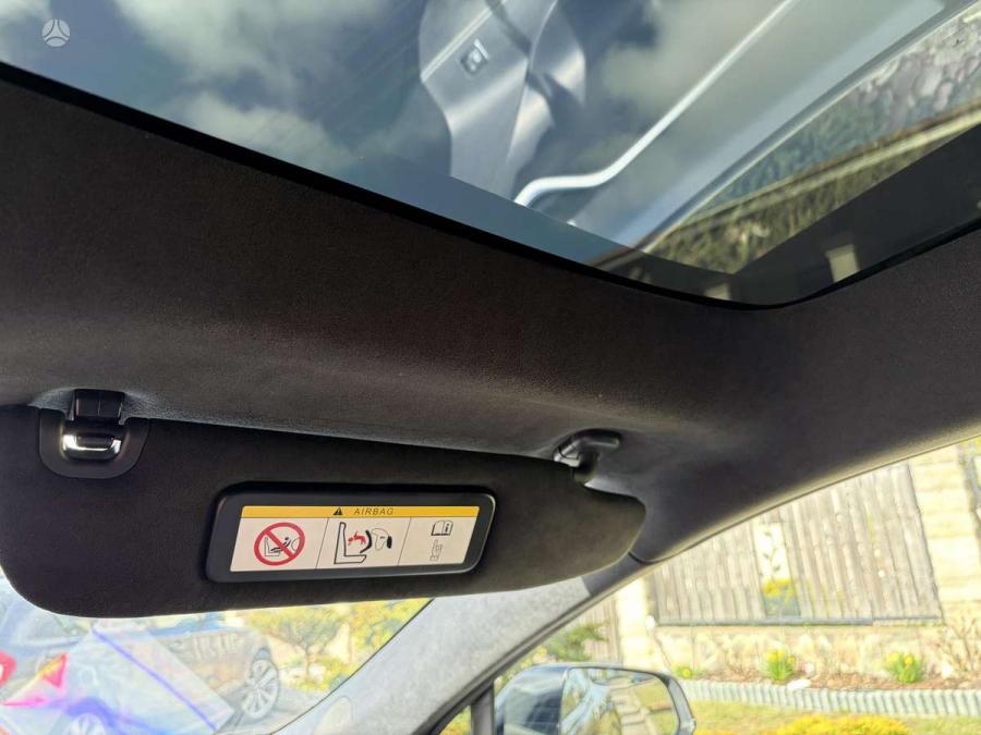 Black Tesla Model S 2018 in Kaunas, with an engine capacity of 0.00 L and mileage of 230 thousand km for 11900 €, photo 9 on AUTOMOTO.COM.LV