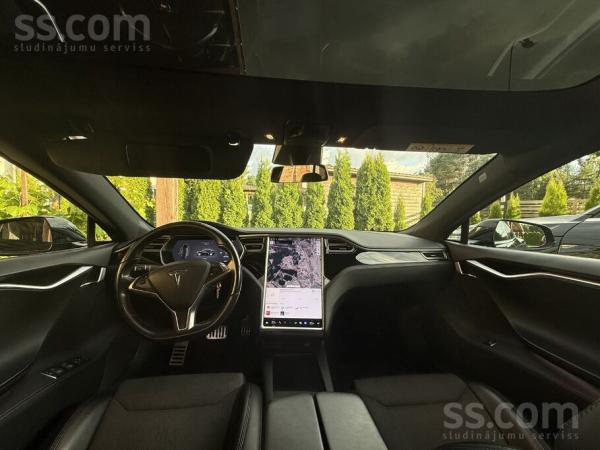 Melns Tesla Model S 2018 Rīga, ar dzinēja tilpumu 0.00 L un nobraukumu 290 tūkst. km par 16250 €, foto 6 vietnē AUTOMOTO.COM.LV