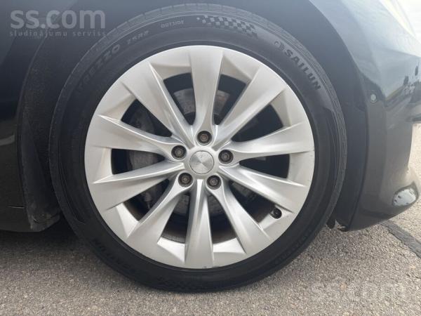 Melns Tesla Model S 2018 Rīga, ar dzinēja tilpumu 0.00 L un nobraukumu 290 tūkst. km par 16250 €, foto 10 vietnē AUTOMOTO.COM.LV