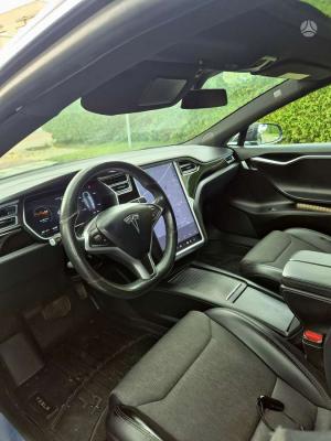 Melns Tesla Model S 2018 Kauņa, ar dzinēja tilpumu 0.00 L un nobraukumu 174 tūkst. km par 17999 €, foto 15 vietnē AUTOMOTO.COM.LV