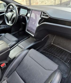 Melns Tesla Model S 2018 Kauņa, ar dzinēja tilpumu 0.00 L un nobraukumu 174 tūkst. km par 17999 €, foto 16 vietnē AUTOMOTO.COM.LV