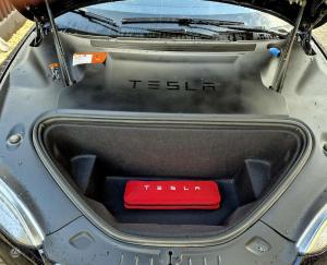 Melns Tesla Model S 2018 Kauņa, ar dzinēja tilpumu 0.00 L un nobraukumu 174 tūkst. km par 17999 €, foto 20 vietnē AUTOMOTO.COM.LV