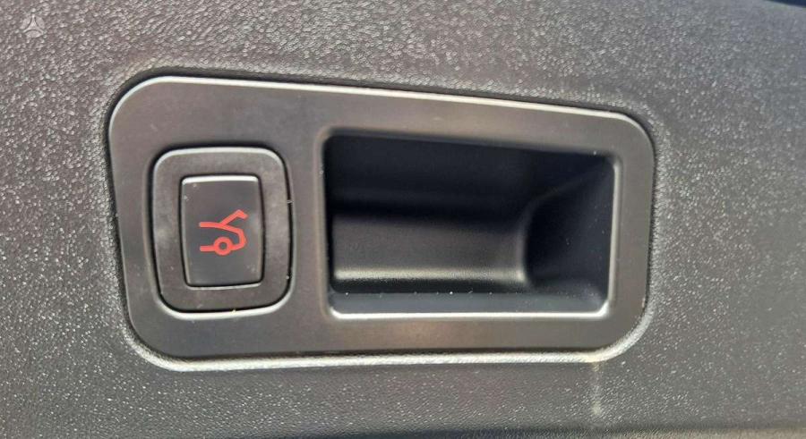 Melns Tesla Model S 2018 Kauņa, ar dzinēja tilpumu 0.00 L un nobraukumu 174 tūkst. km par 17999 €, foto 22 vietnē AUTOMOTO.COM.LV