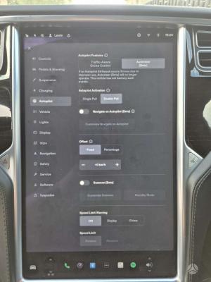 Melns Tesla Model S 2018 Kauņa, ar dzinēja tilpumu 0.00 L un nobraukumu 174 tūkst. km par 17999 €, foto 28 vietnē AUTOMOTO.COM.LV