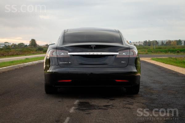 Melns Tesla Model S 2018 Jelgava, ar dzinēja tilpumu 0.00 L un nobraukumu 219 tūkst. km par 18500 €, foto 6 vietnē AUTOMOTO.COM.LV