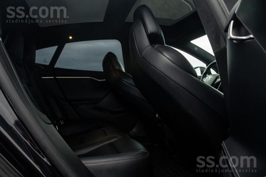 Melns Tesla Model S 2018 Jelgava, ar dzinēja tilpumu 0.00 L un nobraukumu 219 tūkst. km par 18500 €, foto 9 vietnē AUTOMOTO.COM.LV