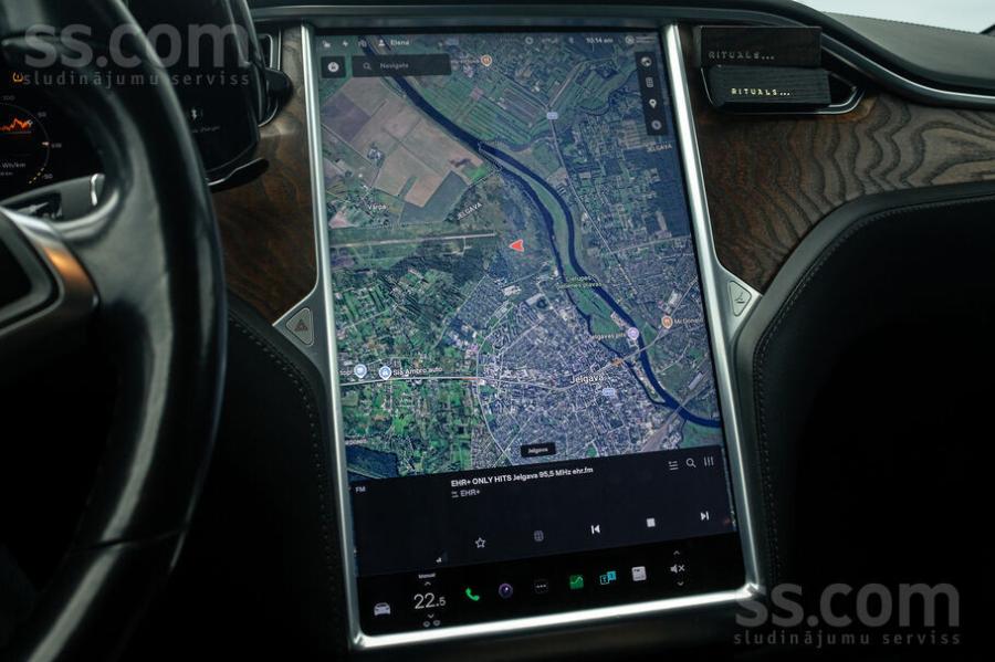 Melns Tesla Model S 2018 Jelgava, ar dzinēja tilpumu 0.00 L un nobraukumu 219 tūkst. km par 18500 €, foto 15 vietnē AUTOMOTO.COM.LV
