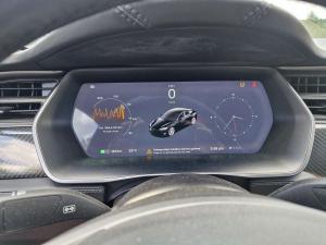 Black Tesla Model S 2019 in Marijampole, with an engine capacity of 0.00 L and mileage of 470 thousand km for 9900 €, photo 19 on AUTOMOTO.COM.LV