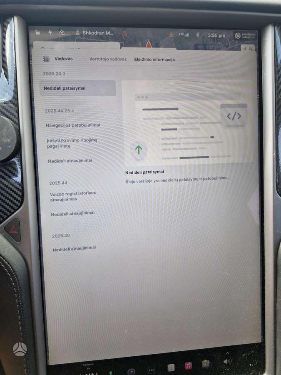 Black Tesla Model S 2019 in Marijampole, with an engine capacity of 0.00 L and mileage of 470 thousand km for 9900 €, photo 23 on AUTOMOTO.COM.LV