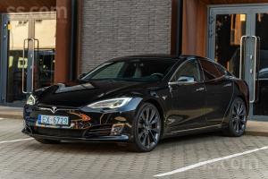 Black Tesla Model S 2020 in Riga, with an engine capacity of 0.00 L and mileage of 98 thousand km for 33500 €, photo  on AUTOMOTO.COM.LV