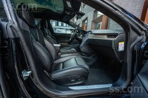 Black Tesla Model S 2020 in Riga, with an engine capacity of 0.00 L and mileage of 98 thousand km for 33500 €, photo 21 on AUTOMOTO.COM.LV