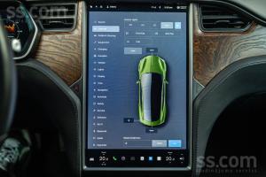 Black Tesla Model S 2020 in Riga, with an engine capacity of 0.00 L and mileage of 98 thousand km for 33500 €, photo 28 on AUTOMOTO.COM.LV