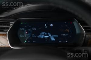 Black Tesla Model S 2020 in Riga, with an engine capacity of 0.00 L and mileage of 159 thousand km for 33790 €, photo 17 on AUTOMOTO.COM.LV