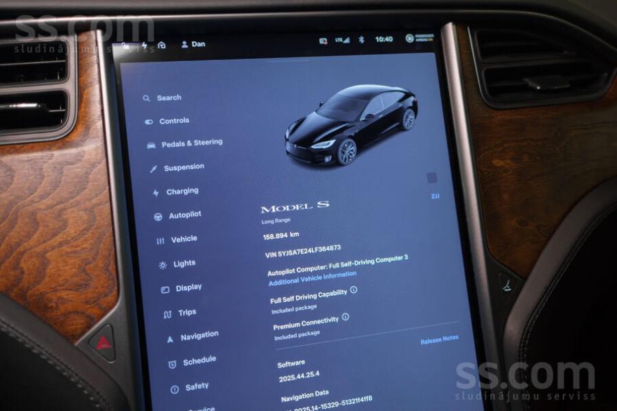 Black Tesla Model S 2020 in Riga, with an engine capacity of 0.00 L and mileage of 159 thousand km for 33790 €, photo 19 on AUTOMOTO.COM.LV