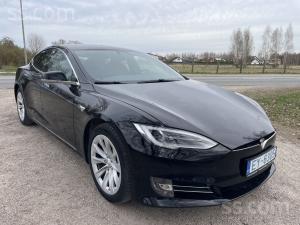 Black Tesla Model S 2020 in Riga, with an engine capacity of 0.00 L and mileage of 168 thousand km for 31490 €, photo 8 on AUTOMOTO.COM.LV
