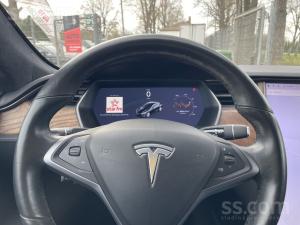 Black Tesla Model S 2020 in Riga, with an engine capacity of 0.00 L and mileage of 168 thousand km for 31490 €, photo 22 on AUTOMOTO.COM.LV