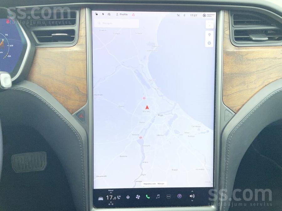 Black Tesla Model S 2020 in Riga, with an engine capacity of 0.00 L and mileage of 168 thousand km for 31490 €, photo 27 on AUTOMOTO.COM.LV