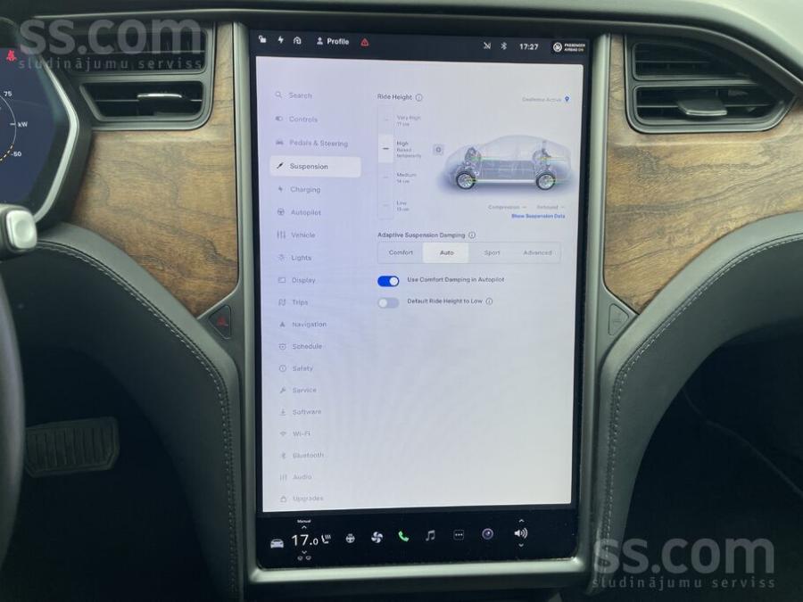 Black Tesla Model S 2020 in Riga, with an engine capacity of 0.00 L and mileage of 168 thousand km for 31490 €, photo 29 on AUTOMOTO.COM.LV
