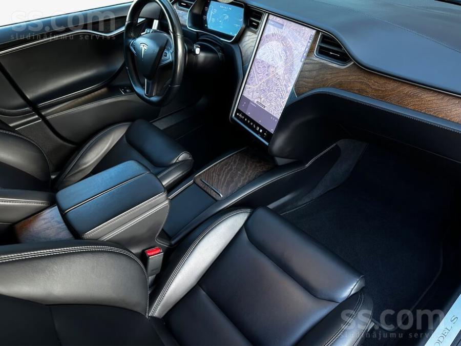Melns Tesla Model S 2020 Rīga, ar dzinēja tilpumu 0.00 L un nobraukumu 70 tūkst. km par 34870 €, foto 6 vietnē AUTOMOTO.COM.LV