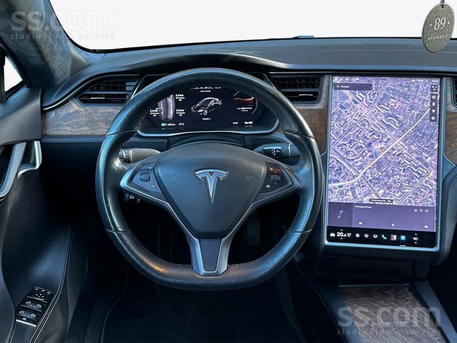 Melns Tesla Model S 2020 Rīga, ar dzinēja tilpumu 0.00 L un nobraukumu 70 tūkst. km par 34870 €, foto 9 vietnē AUTOMOTO.COM.LV
