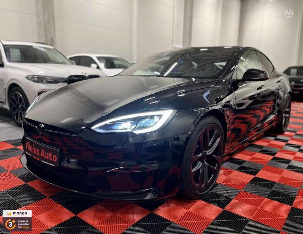 Black Tesla Model S 2021 in Vilnius, with an engine capacity of 0.00 L and mileage of 22 thousand km for 69999 €, photo 1 on AUTOMOTO.COM.LV
