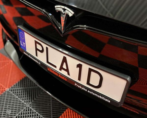 Black Tesla Model S 2021 in Vilnius, with an engine capacity of 0.00 L and mileage of 22 thousand km for 69999 €, photo 9 on AUTOMOTO.COM.LV