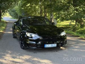 Melns Tesla Model S 2022 Rīga, ar dzinēja tilpumu 0.00 L un nobraukumu 75 tūkst. km par 48000 €, foto 4 vietnē AUTOMOTO.COM.LV