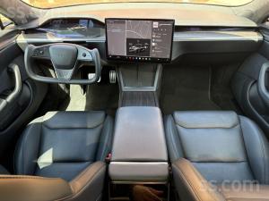 Melns Tesla Model S 2022 Rīga, ar dzinēja tilpumu 0.00 L un nobraukumu 75 tūkst. km par 48000 €, foto 16 vietnē AUTOMOTO.COM.LV