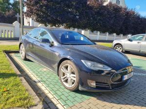 Blue Tesla Model S 2013 in Taurage, with an engine capacity of 0.00 L and mileage of 150 thousand km for 10500 €, photo  on AUTOMOTO.COM.LV