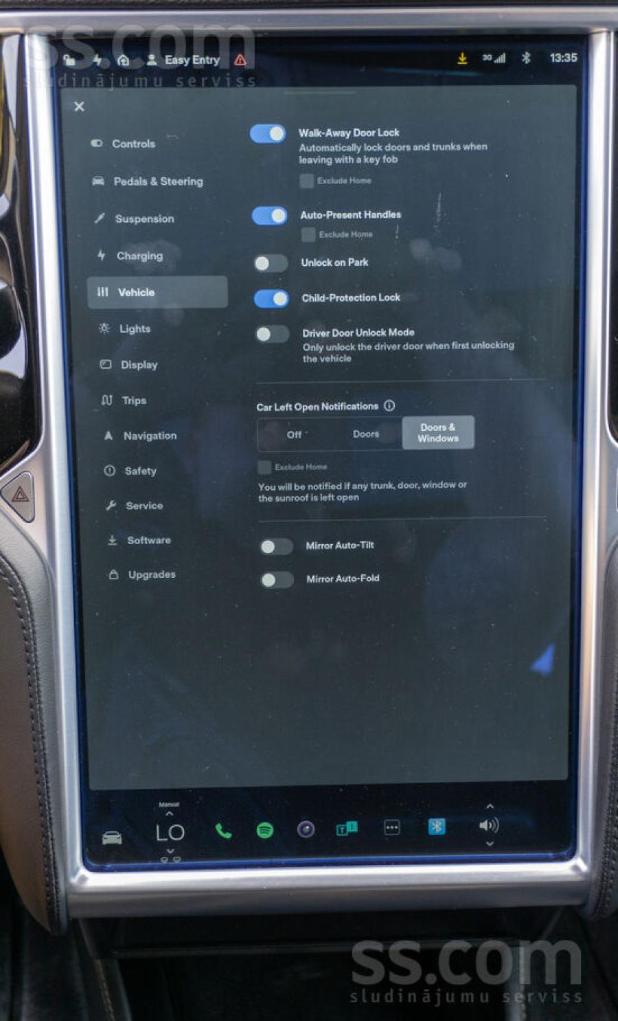 Синий Тесла Модель С 2014 в Рига, объемом двигателя 0.00 л и пробегом 0 тыс. км за 18900 €, фото 19 на AUTOMOTO.COM.LV