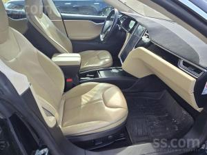 Zils Tesla Model S 2014 Rīga, ar dzinēja tilpumu 0.00 L un nobraukumu 208 tūkst. km par 14777 €, foto 6 vietnē AUTOMOTO.COM.LV